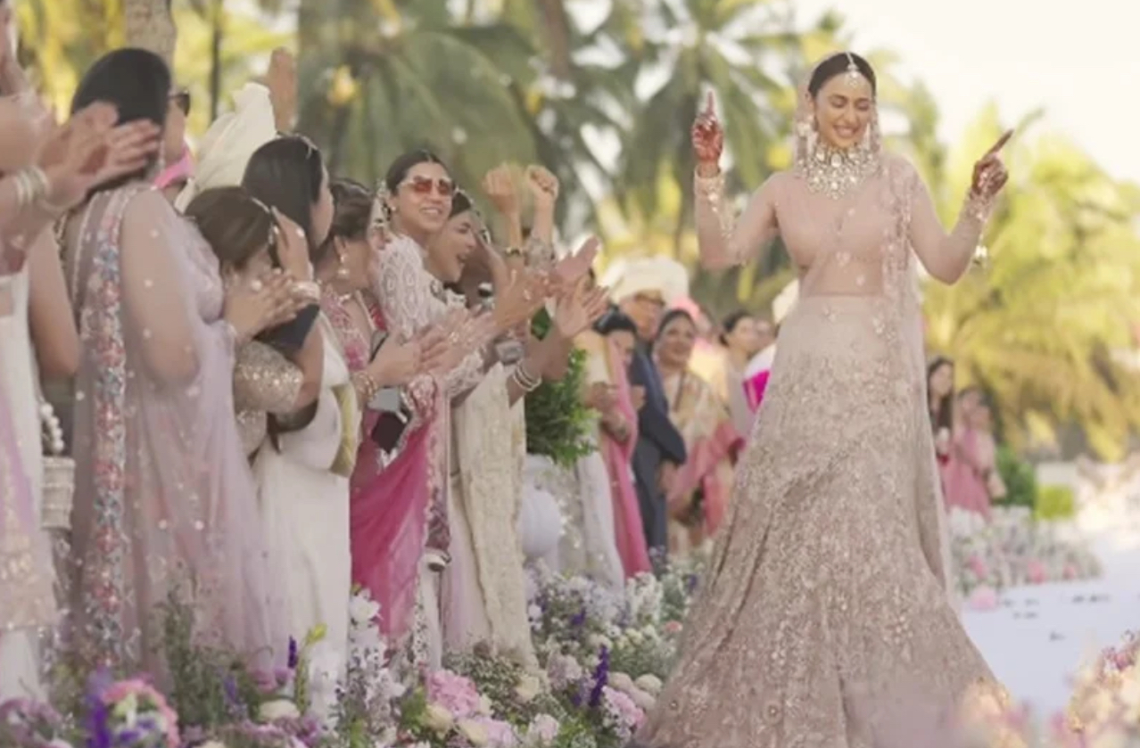 Rakul Preet Singh looks ethereal in viral bridal walk video from her ...