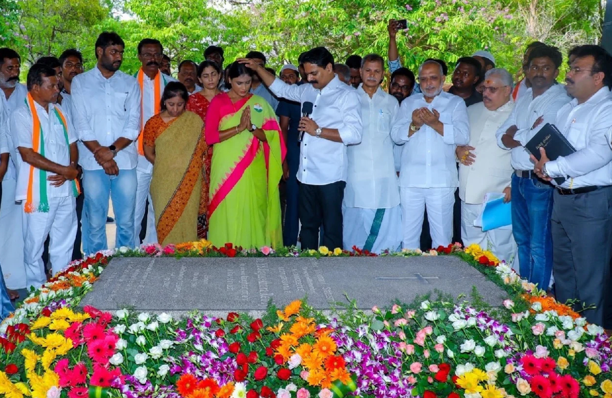 Y.S. Sharmila Reddy, husband declare assets worth Rs 181 crore, have no ...